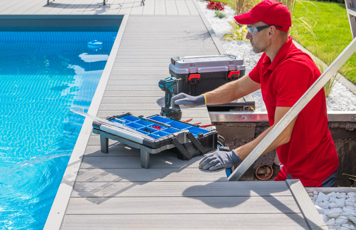 Pool electrical repair: When to call a pro | Little Dipper Pools